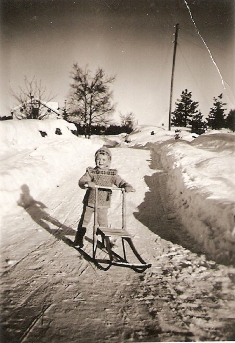 BARNDOMMENS RIKE: Ingenting er så nostalgisk som en sparkstøtting | Ditt norden